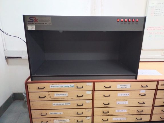 SRX Colour Assessment Light Box - StainRx Automation